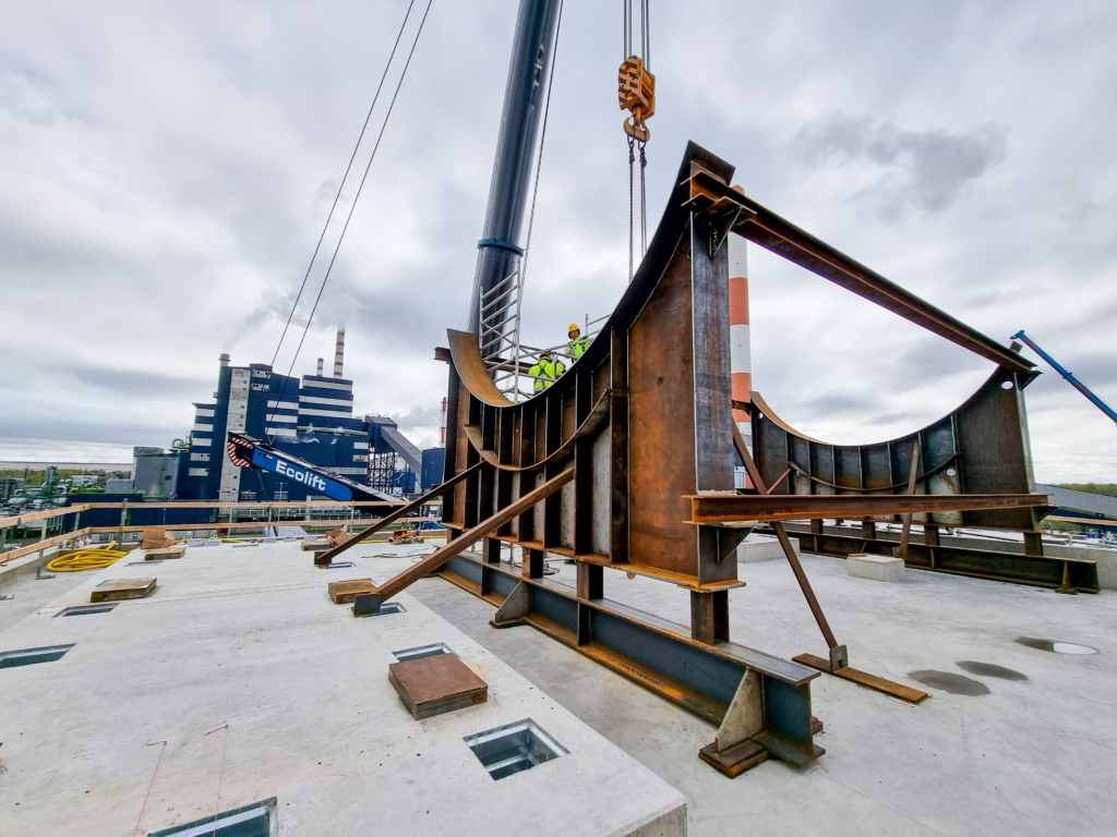 Installation work on the giant retort furnace to begin at the shale oil ...